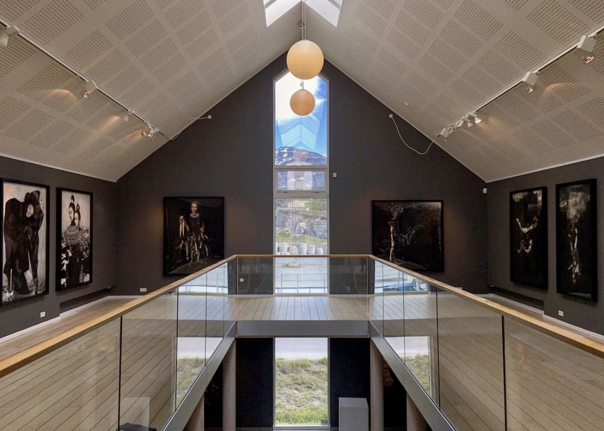 About – Proshat Art Gallery